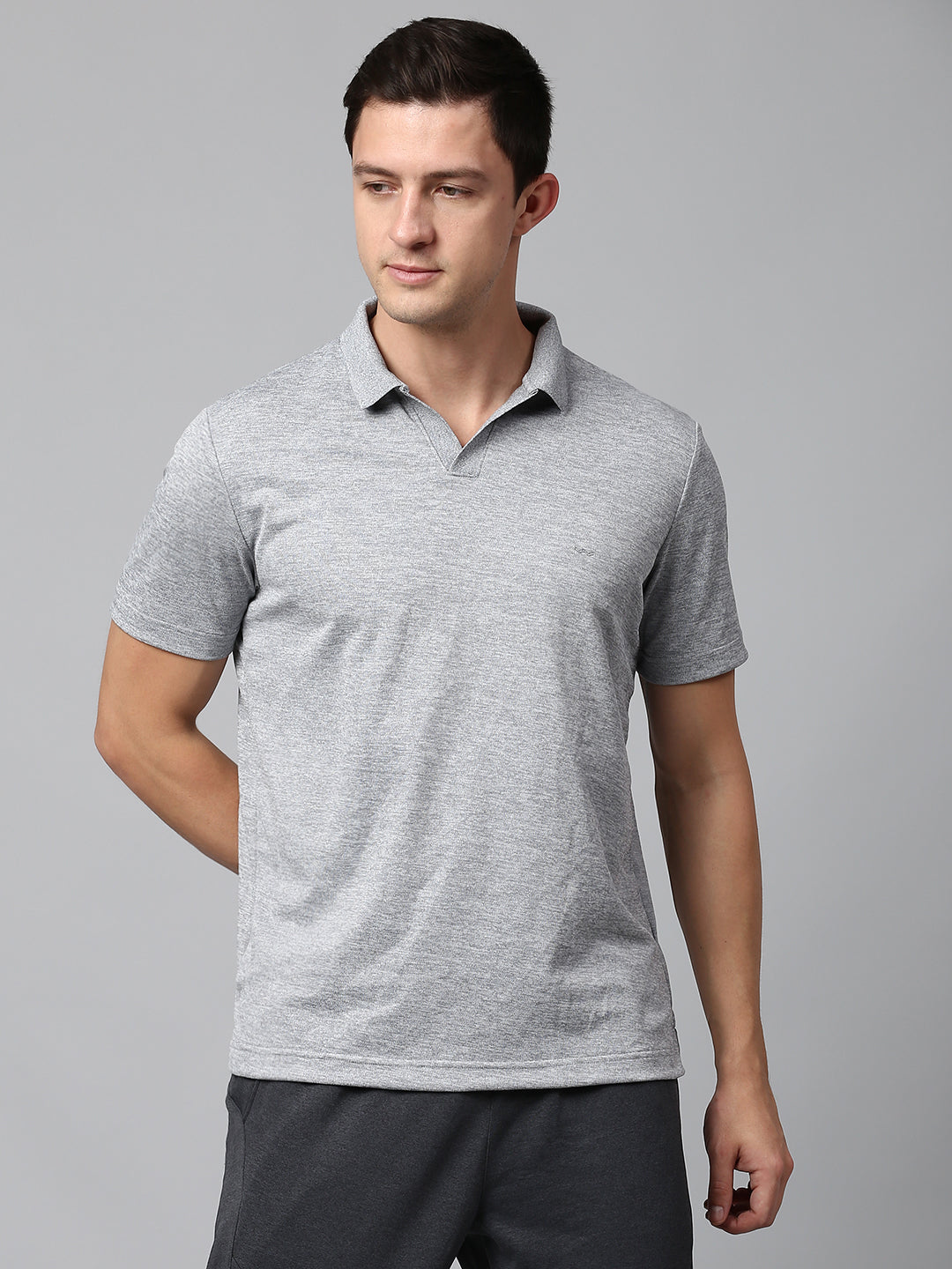 Buy Men's Gey Regular Fit The No-button Polo – Slowave